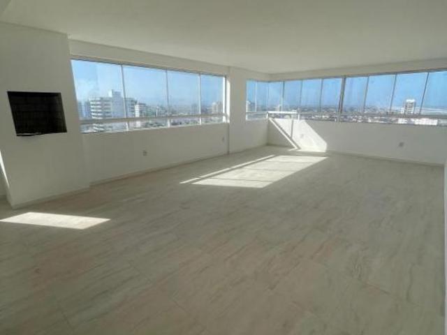 apartamento de 03 dormitórios no centro de tramandaí