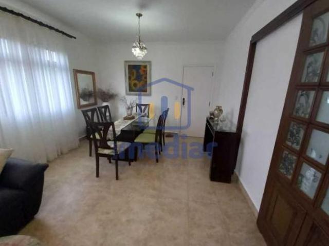Apartamento de 03 Dormitórios no Marapé em Santos