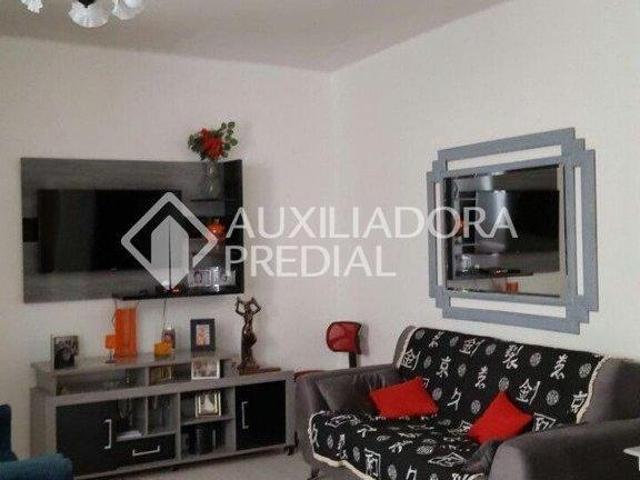 Apartamento de 03 dormitórios no Menino Deus