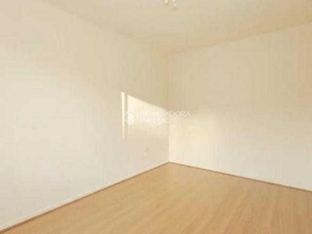 Apartamento de 03 dorms, 02 banheiros, elevador!