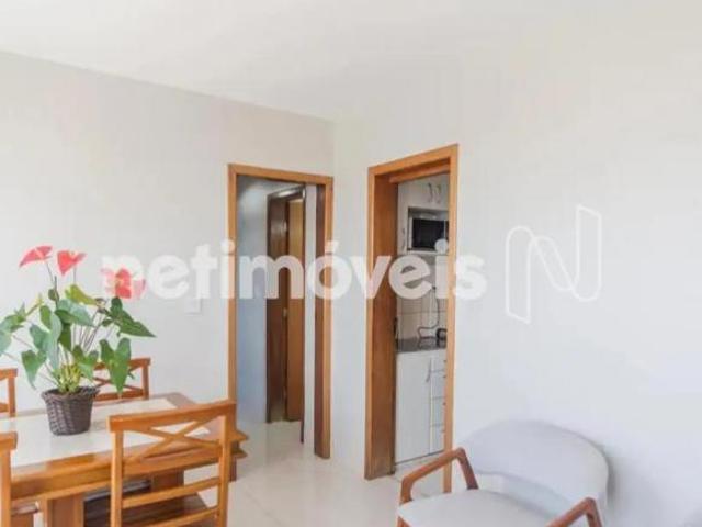 Apartamento de 03 quartos no Sagrada Família!