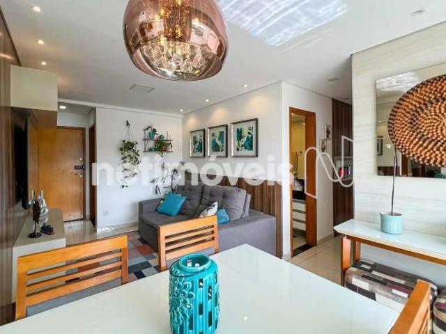 Apartamento de 03 quartos com varanda, elevador, academia e salão de festas no Castelo!