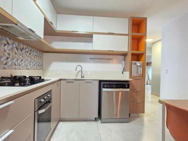 APARTAMENTO DE 03 QUARTOS COM SUÍTE, REFORMADO E VAZADO, SQN 316 ASA NORTE