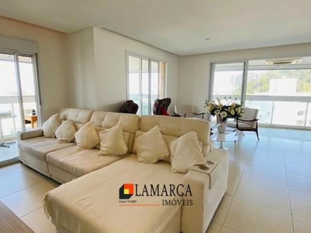 Apartamento de 03 suites a venda em Guaruja
