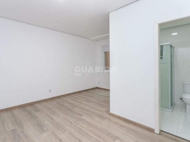 Apartamento de 03 suites no bairro Vila Assunção. COD: 20477