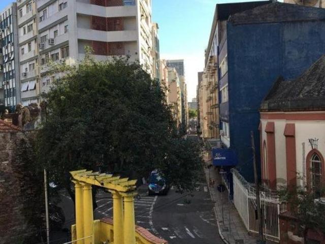 Apartamento de 01 dorm. no Centro Histórico