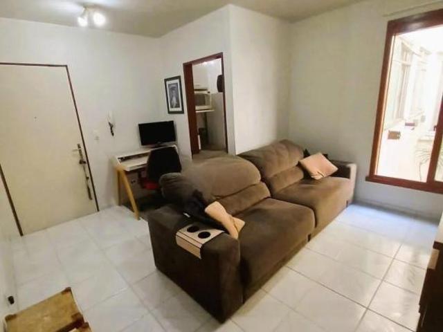 Apartamento de 01 dormitorio com vaga de garagem no bairro Menino Deus Porto Ale