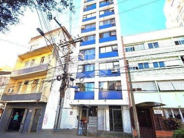 Apartamento de 01 dormitório, semi mobiliado