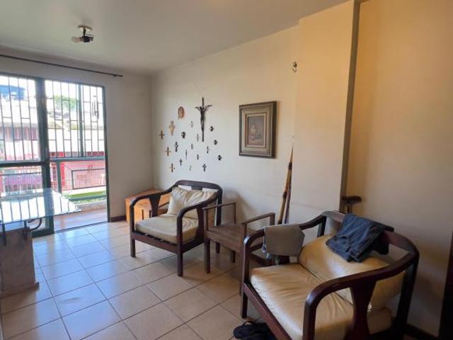 Apartamento de 01 quarto, com sacada e lage coletiva