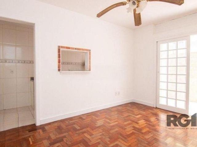 Apartamento de 01 quarto com terraço no bairro Petrópolis/RS
