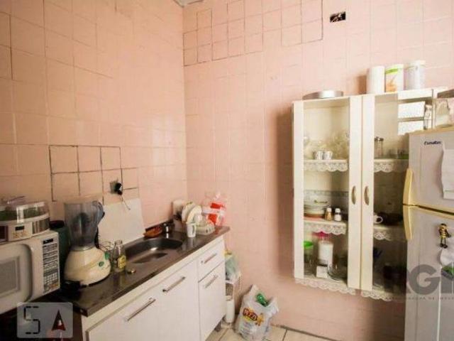 Apartamento de 02 doritorios no bairro Gloria