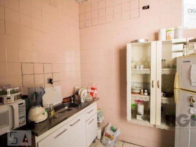 Apartamento de 02 doritorios no bairro Gloria