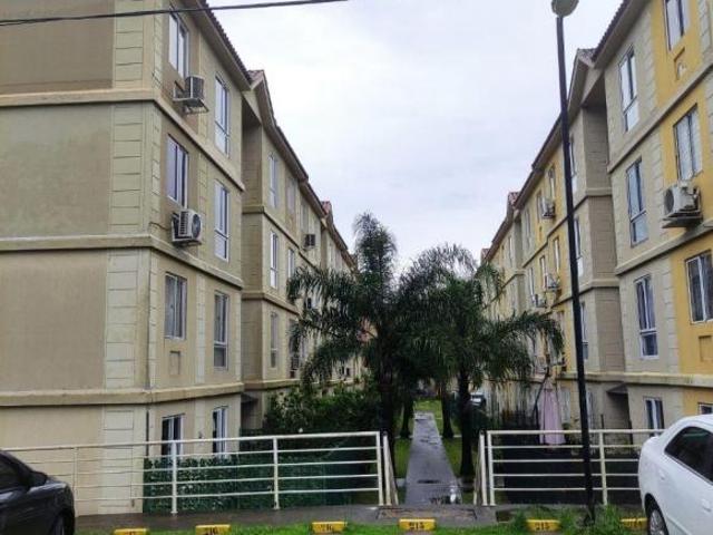 Apartamento de 02 dormitórios, 01 vaga, semi mobiliado, bairro Igara