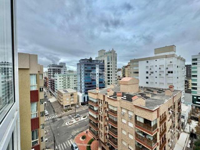 Apartamento de 02 dormitórios, 01 suíte, lavabo, churrasqueira, com 01 box de garagem Zona Nova, C