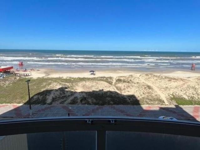 APARTAMENTO de 02 dormitorios a BEIRA MAR