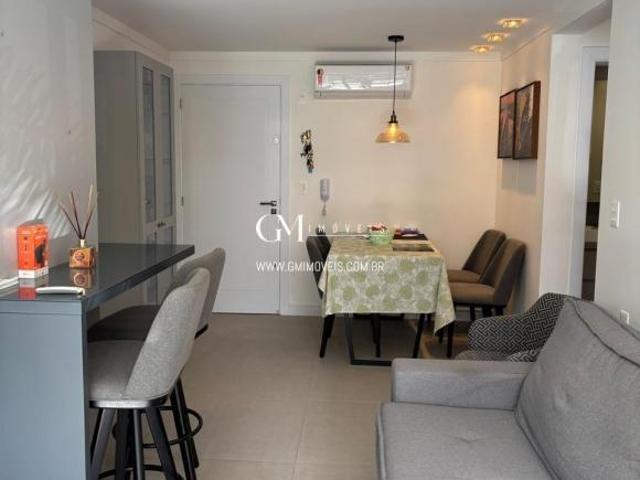Apartamento de 02 dormitórios a poucos metros do mar em Torres RS