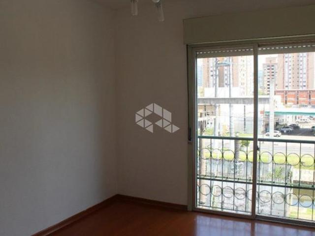 Apartamento de 02 Dormitórios Á Venda no Bairro Jardim Botânico