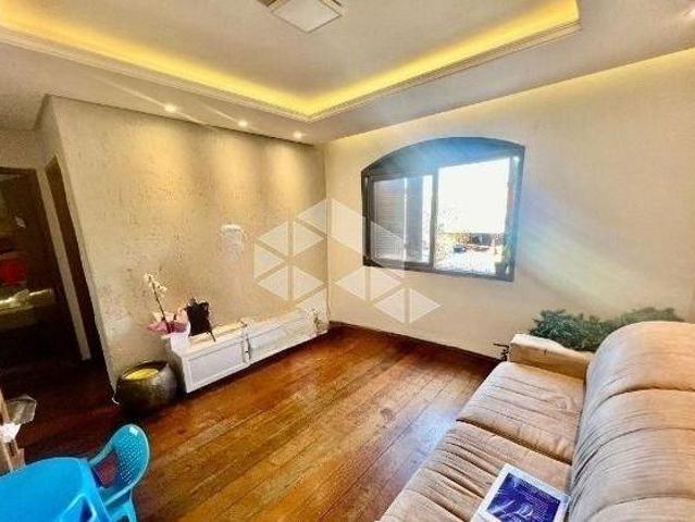 Apartamento de 02 dormitórios, à venda bairro Higienópolis Porto Alegre/RS