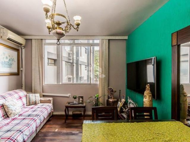 Apartamento de 02 dormitórios com 67m² no bairro Boa Vista