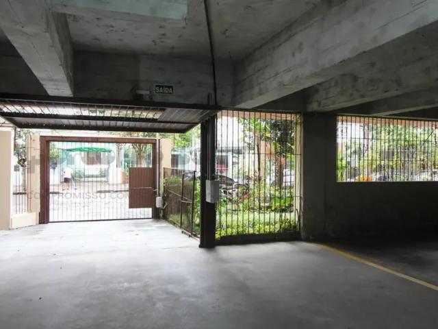 Apartamento de 02 dormitórios com garagem