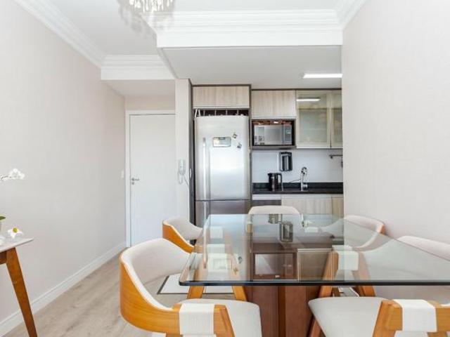 Apartamento de 02 dormitórios com suíte 59m 01 vaga bairro Uberaba Curitiba Pr