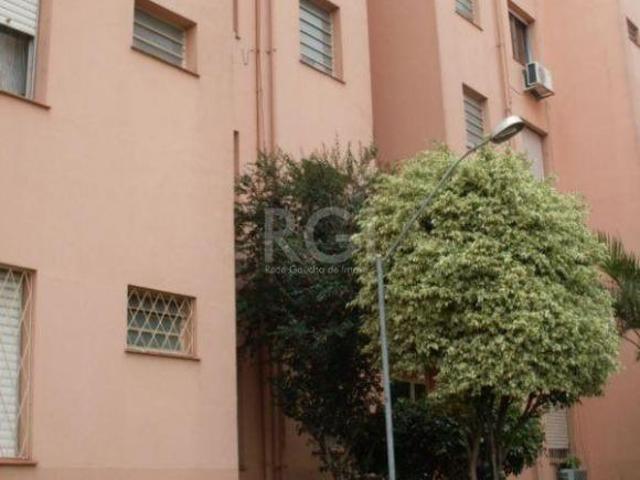 Apartamento de 02 dormitórios, de frente com garagem