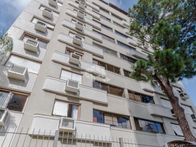 Apartamento de 02 dormitórios e 01 vaga com 90m² no bairro Petrópolis em Poa