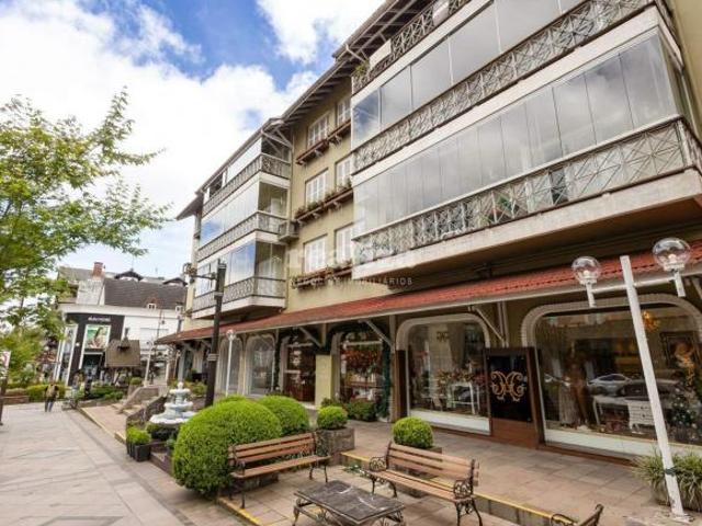 APARTAMENTO DE 02 DORMITÓRIOS EM GRAMADO