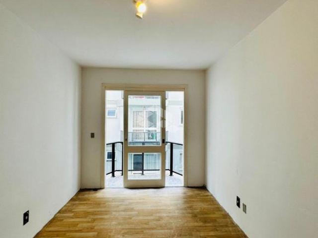 Apartamento de 02 dormitórios no bairro COHAB em Bento Gonçalves