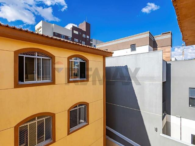 Apartamento de 02 dormitorios para locação no Portão Curitiba Pr