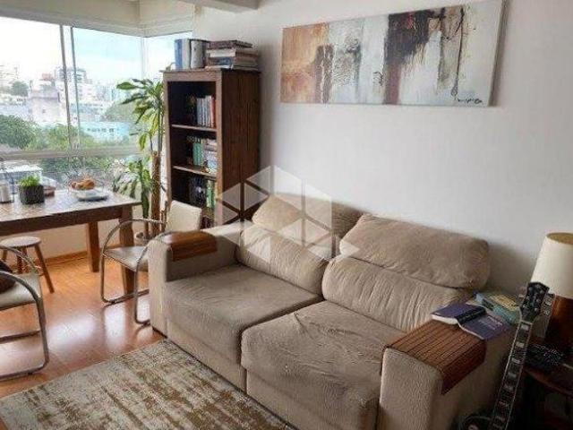 Apartamento de 02 dormitórios, sacada fechada, duas vagas garagem, infraestrutura no terraço