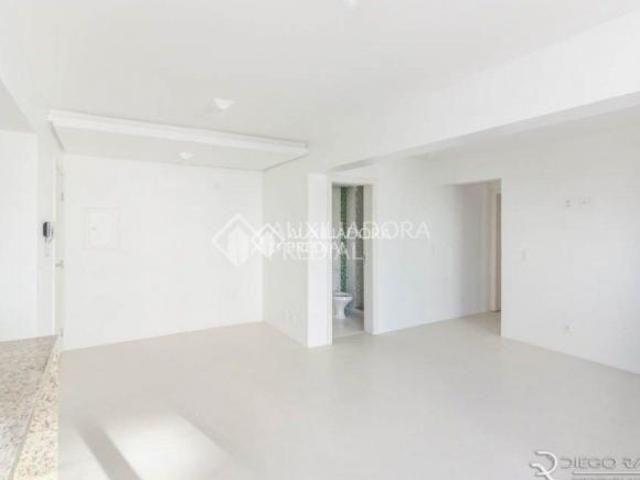 Apartamento de 02 quartos no bairro Passo &apos  d Areia