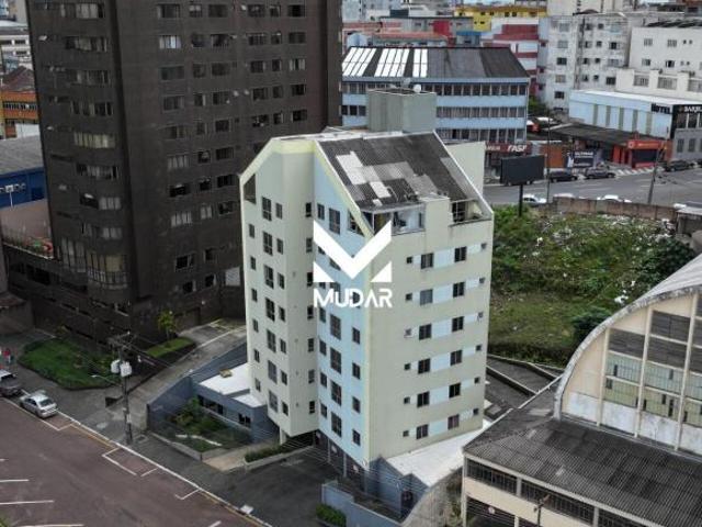 Apartamento de 02 quartos no Centro – Edifício Marinaua