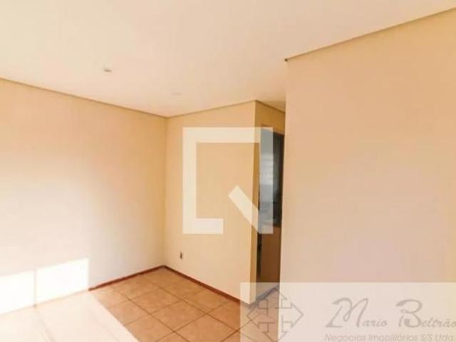 Apartamento de 02 quartos no Jd Jussara