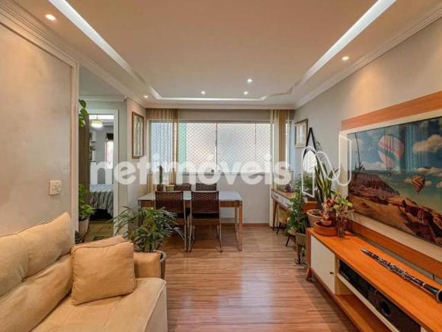 Apartamento de 02 quartos à venda no Castelo!