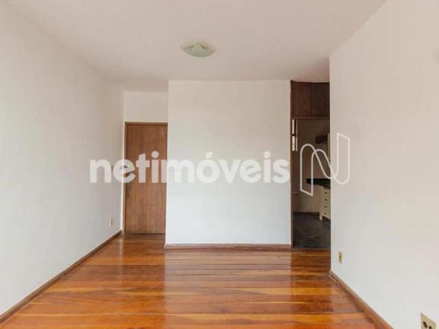 Apartamento de 02 quartos à venda no Silveira!