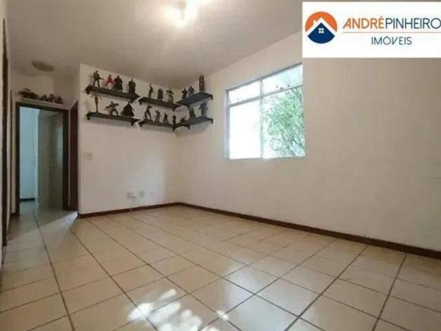 Apartamento de 02 Quartos com armários no Santa Branca