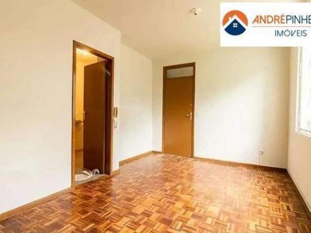 Apartamento de 02 quartos em ótima localização no São João Batista no Condomínio Pedro II R$ 235.000