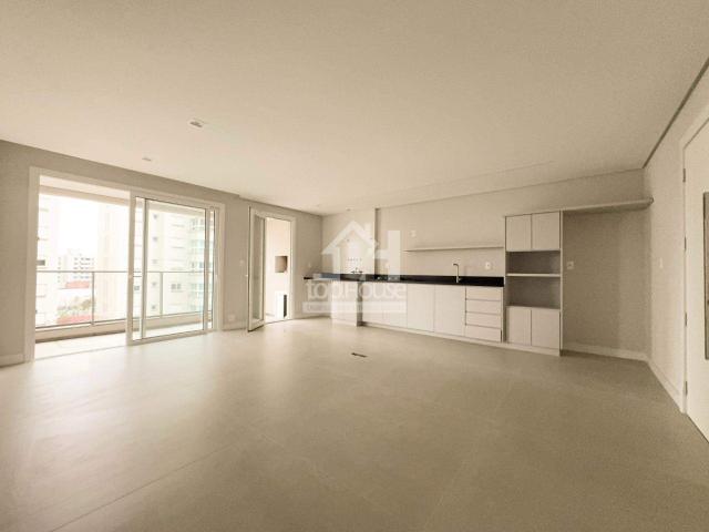 APARTAMENTO DE 02 QUARTOS SEMIMOBILIADO