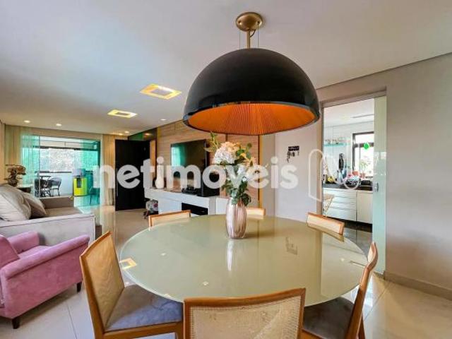 Apartamento de 04 quartos à venda no Castelo!
