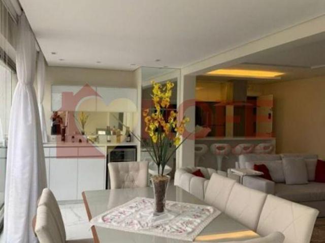 Apartamento de 100 m² com 3 dormitórios, 1 suíte e 2 vagas à venda em prédio novo no Campo Belo
