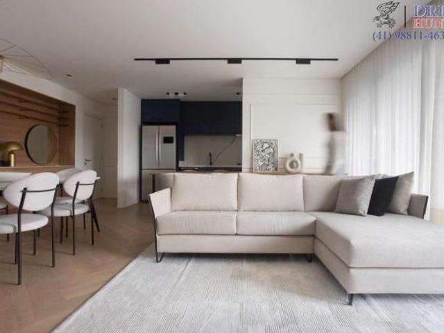 Apartamento de 101.0m² no bairro Cabral, com 3 quartos 1 suíte, 3 banheiros e 2 vagas de garagem