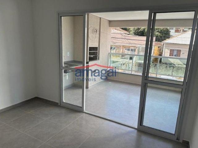 Apartamento de 101,78 m2, sendo 3 dorts 1 suíte e 2 Vagas no Barão Palace em Jacareí SP