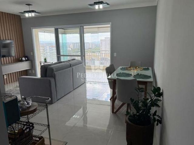 Apartamento de 101 m² em Tatuapé com 3 Dormitórios sendo um deles suíte e 2 Vagas
