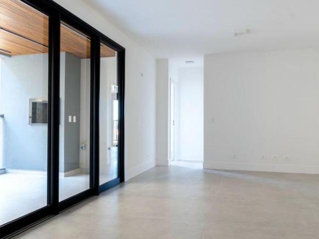 Apartamento de 102 m² com 3 quartos à venda em Água Verde