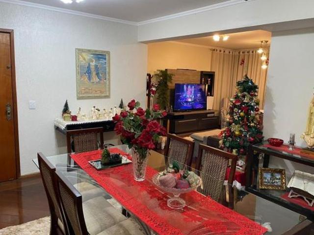 Apartamento de 102 m² com 03 quartos à venda no Prédio Laurençe Setor Nova Suíça Goiânia