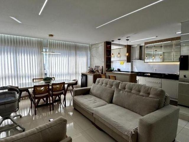 Apartamento de 103 m² com 03 suítes à venda no Edifício Gran Lest Setor Leste Universitário Goi