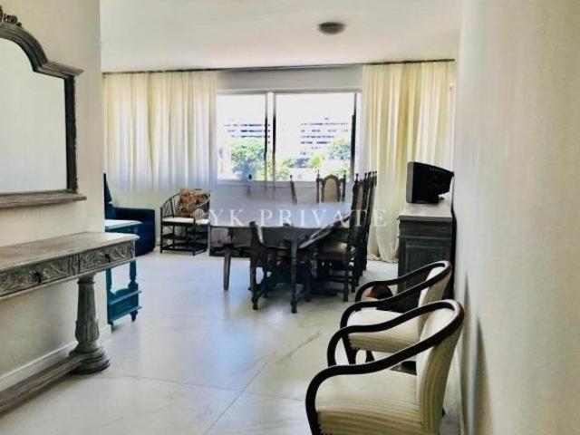 Apartamento de 107m² com 3 dormitórios sendo 1 suíte e 1 vaga