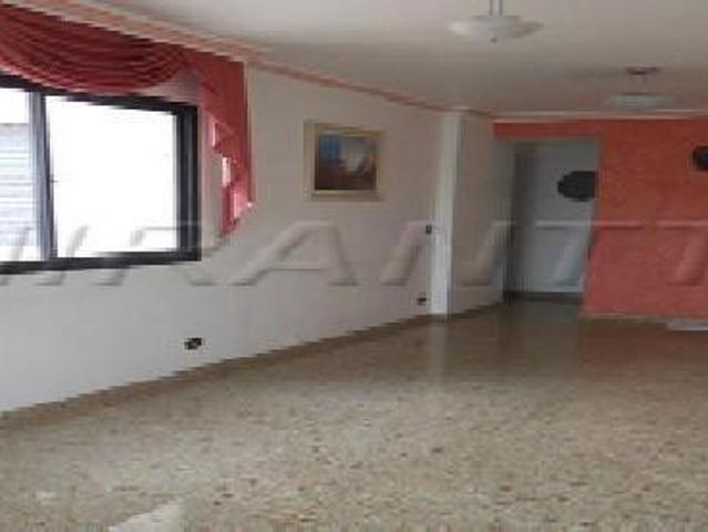 Apartamento de 107m² com 3 quartos