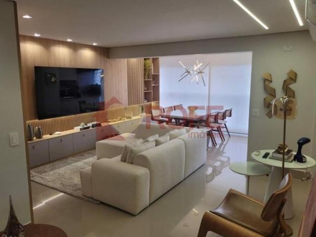 Apartamento de 107m², 2 suites, sendo 1 suite master, com dois banhieros e 1 closet